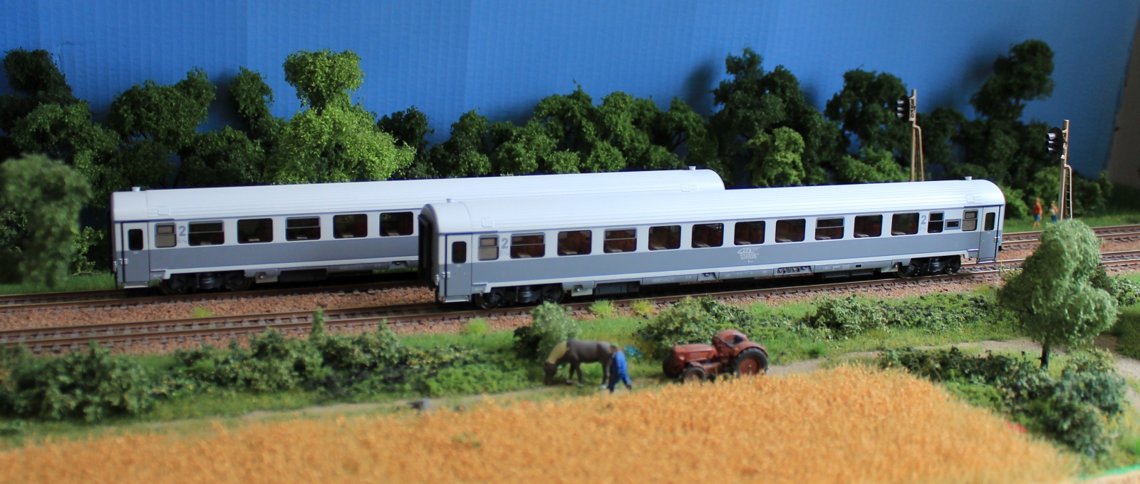 Set 2 vagoane CFR, ava 200, clasa 2, interRegio, amintiri feroviare, scara H0 (1:87)